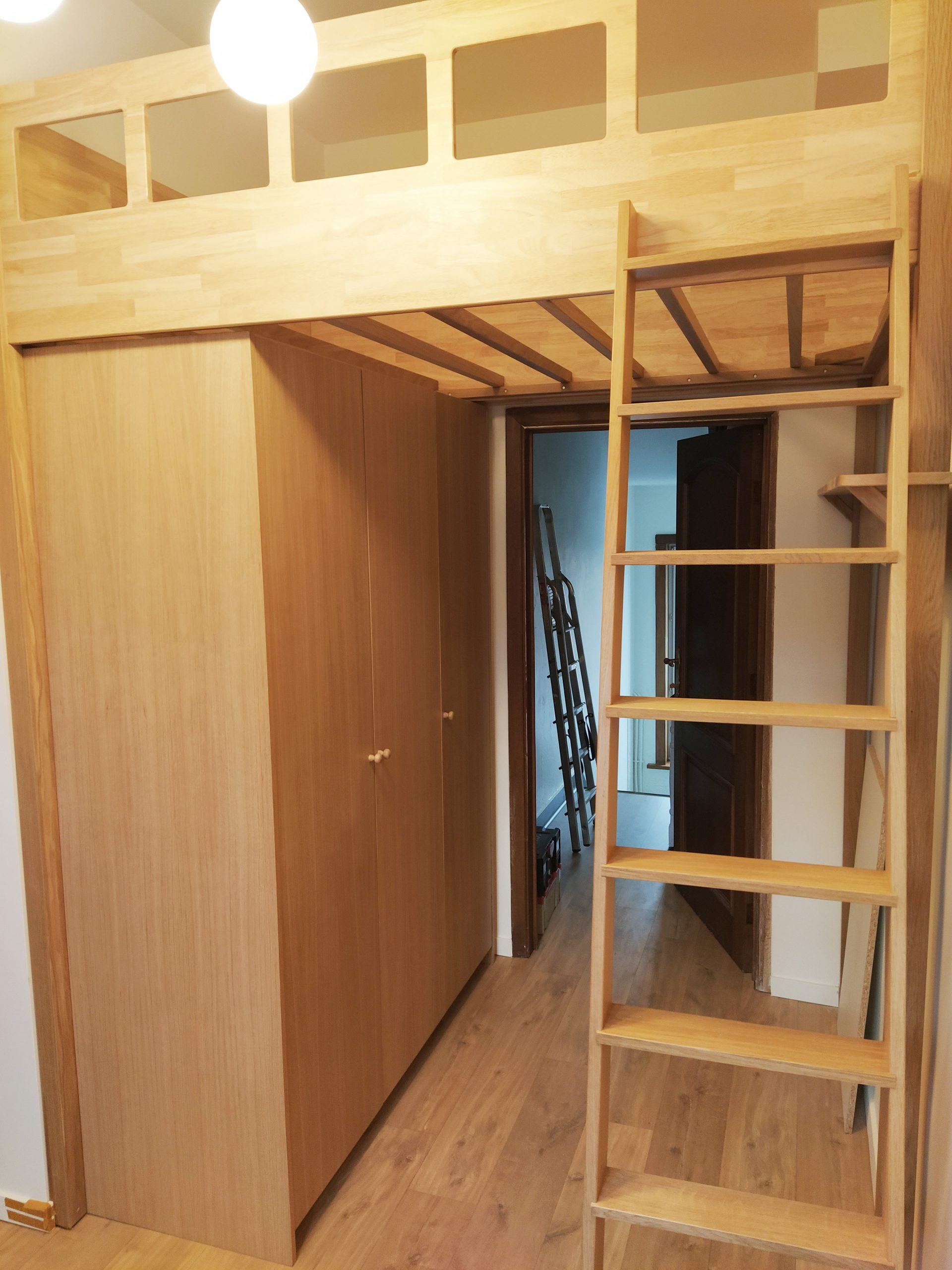 Lit en hauteur - Bois Formes & Espaces